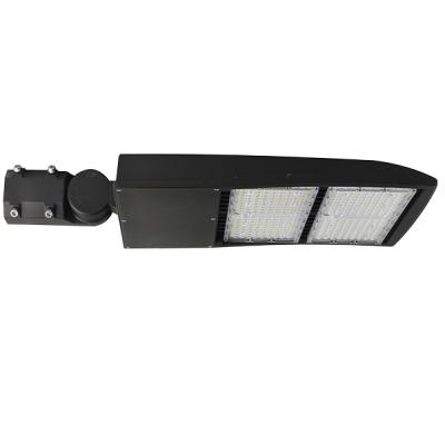China 42000LM 5000K 300W LED Flood Lights With Photocell for sale