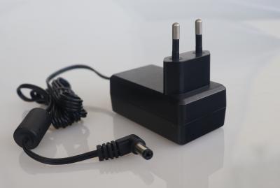 China EN61347 Standard LED Power Supply Adapter 12V 18W black color for sale