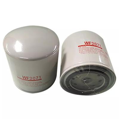 China Spin-on Coolant Oil Water Separator Filter WF2076 1-100 Micron for Excavator for sale