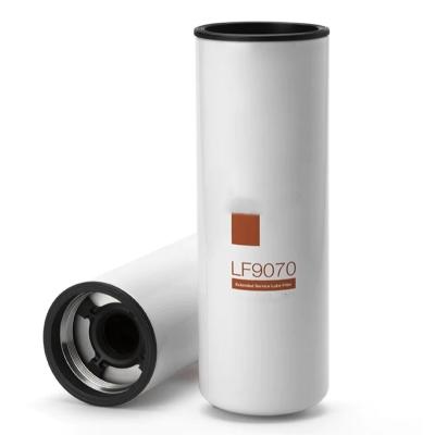 China Excavator Truck Spin-on Lube Oil Filter LF9070 118mm OD 297mm Length for sale
