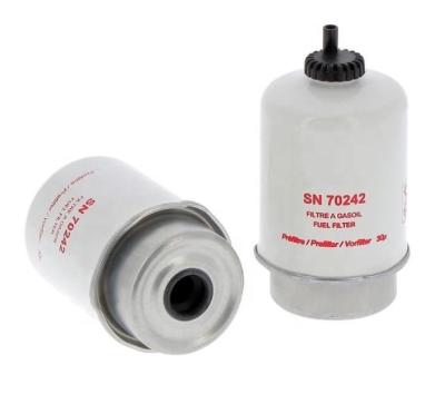 China Iron Fuel Filter P551434 5198956 320A7124 RE526319 836862601 12750603 32925915 for Truck 85x85x153mm for sale