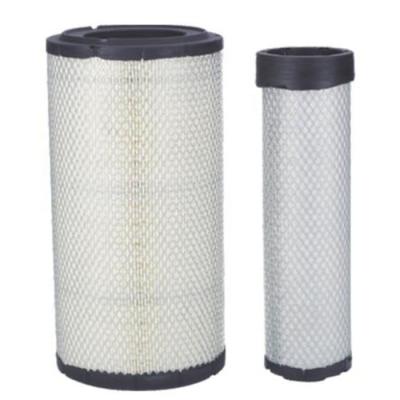 China Truck Engine Air Filter Cartridge 161x161x352mm 1.32kg 1106326 1106331 C17337/2 for sale