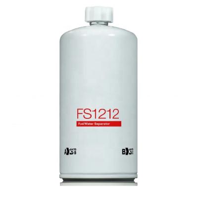 China Hydwell Hydraulic Oil Filter 94x94x191mm 0.7kg for Truck Replacement P558000 for sale