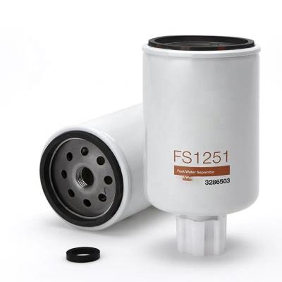 China FS1251 P550248 Fuel Filter Element 77.1x147.6mm for Truck Tractors for sale