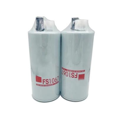 China Fuel Filter Water Separator 33965 P551103 FS1065 for Heavy Duty Trucks 10 Micron for sale