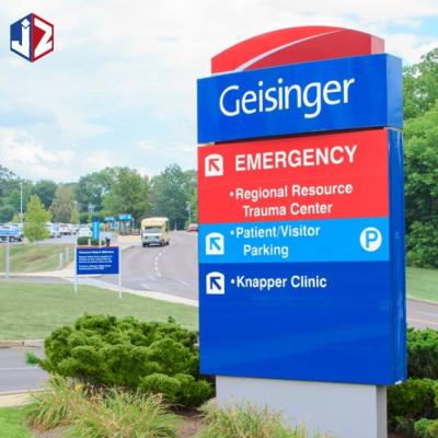 China Durable Outdoor Metal Directional Signs Standing Parking Lot Advertising for sale