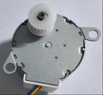 China 35BYJ46 Stepper Motor 12V DC with 5-Wire Unipolar Configuration and Compact 35mm Design for Air Conditioner Door Control for sale