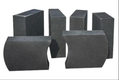 China Al2O3-MgO-C Black Fire Brick Anti Erosion Anti Peeling Heat Resistant Bricks for sale