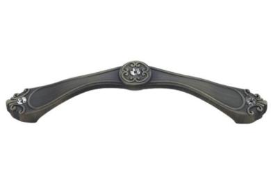 China Good Handess Furniture Fittings Hardware Replacement Kitchen Door Handles for sale