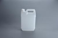 China 4L Customizable Plastic Jerry Can Tight Head Square Shape HDPE Material 2mm Wall Thickness 30mm External Diameter for sale
