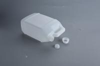 China 4L Customizable Plastic Jerry Can Tight Head Square Shape HDPE Material 2mm Wall Thickness 30mm External Diameter for sale