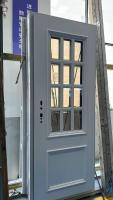 China Custom Grid Glass Aluminum Entrance Door With Multi Point Lock For Villa for sale