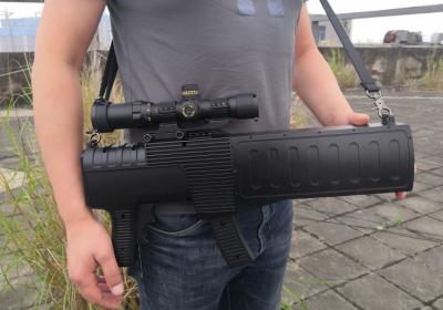 China 4 Frequencies Emission Handheld Uav Jammer Two Lithium Battery for sale