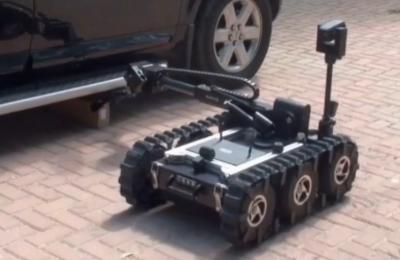 China Automatic Move Bomb Disposal Equipment EOD Robot Take Color Infrared Images for sale