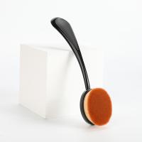 China Silkscreen Logo Tooth Style Foundation Makeup Brush With PP Plastic Handle for sale