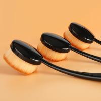China Silkscreen Logo Tooth Style Foundation Makeup Brush With PP Plastic Handle for sale