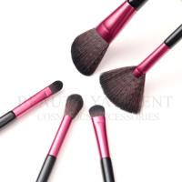 China Beauty Yaurient Wooden Handle Face Makeup Brush Set With PU Bag Antimicrobial for sale
