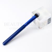 China 2tones Synthetic Hair Single Eyeshadow Makeup Brush Long Lasting 17.3cm for sale