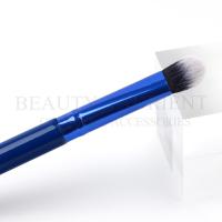 China 2tones Synthetic Hair Single Eyeshadow Makeup Brush Long Lasting 17.3cm for sale