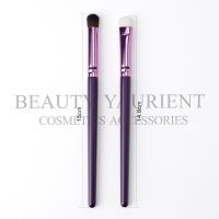 China Custom Private Label Eyeshadow Makeup Brush Purple Wooden Handle for sale