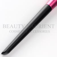 China Matte Finished Angled Blush Brush Wooden Handle Makeup Brush 18.2cm for sale