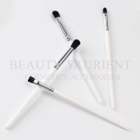 China Soft Bristles 4pieces Eyeshadow Makeup Brush Kit White Wooden Handle for sale