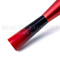 China Customizable Big Fluffy Powder Brush With Spray Gradient Ramp Plastic Handle for sale