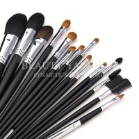 China SA8000 Certified Durable Black Face Makeup Brush Set For Face Lip Eyes for sale