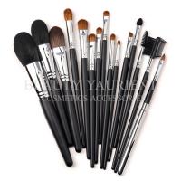 China SA8000 Certified Durable Black Face Makeup Brush Set For Face Lip Eyes for sale