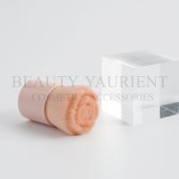 China Flower Hair Plastic Handle Fluffy Foundation Makeup Brush Flat 25mm Diameter for sale