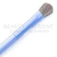 China PBT Synthetic Eyeshadow Single Makeup Brush With Lavender Ferrule And Handle for sale