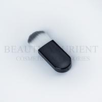 China Professional Soft Bristles Small Makeup Brush 15g Compact Foundation Brush for sale