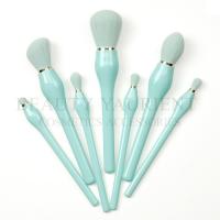 China Light Green Wood Handle 7pcs Face Makeup Brush Set With Bag Long Lasting for sale