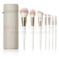 China Deluxe White 7 Piece Makeup Brush Set Ultra Soft Fiber Hair Facial Brush Kit for sale