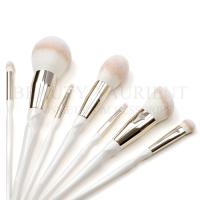China Deluxe White 7 Piece Makeup Brush Set Ultra Soft Fiber Hair Facial Brush Kit for sale