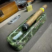 China Natural Green Marble Ashtray Luxury Stone Customized For Home Smoking for sale