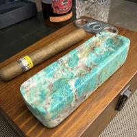 China Brazil Green Stone Ashtray Stone Cigar Ashtray Artistic Heat Resistant for sale