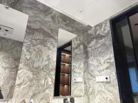 China Brazilian Square Marble Slab Durable Natural Stone Indoor For Premium Feature Walls for sale