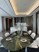 China Brazilian Honed Marble Dining Table Green Marble Top Dining Table Heavyweight High Durability for sale