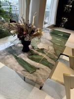 China Luxury Emerald Green Marble Dining Table | Natural Artistry for Dining Room for sale