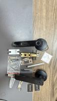 China Qleung Smart Handle Lock S604N Fingerprint Password Card Key Unlocking Tuya Smart Home Lock for sale