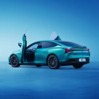 China 2024 Hot Sale Neta S Long Range 520KM Battery Electric Vehicle EV 0KM Used Sport Car for sale