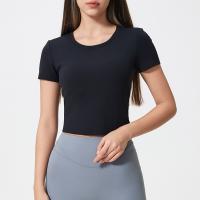 China Women's Cropped Yoga Top Short Sleeve Slim Fit 80% Nylon 20% Spandex Moisture Wicking for Workout for sale