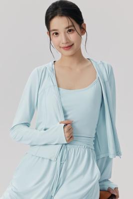 China Cream Cropped Zip-Up Hooded Jacket UPF 50 Sun Protection Lightweight 190g Polyester Spandex for sale