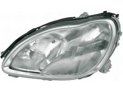 China 2208200161 Headlight for sale