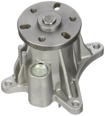 China LR009324 Engine Parts Water Pump for sale