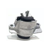 China LR141381 Engine Parts Engine Mount for sale