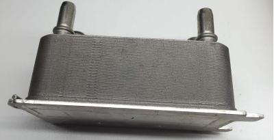 China LR036354 Engine Parts Oil Cooler for sale
