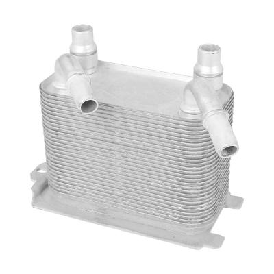 China LR013046 Engine Parts Oil Cooler for sale