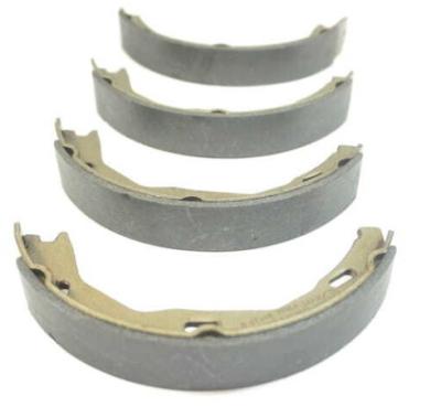 China Mercedes Benz 0044208620 Chassis Parts Brake Shoe Set for sale